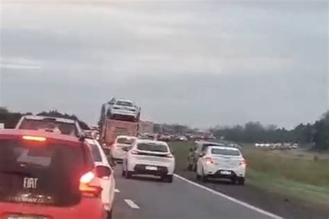 Choque En Cadena Con Heridos En La Autopista Rosario Córdoba Rosario