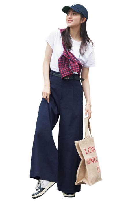 大人女子の最旬「白tシャツコーデ」6選【シンプルだけど素敵に見える】 Classy クラッシィ Classy Fashion