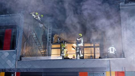 Geesthacht Feuer Im Neubau Der Bertha Von Suttner Schule