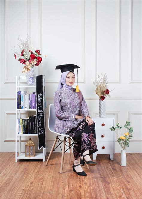 Foto Wisuda Graviwa Studio