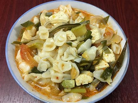 山西运城农村民俗农民小年用这种美食送灶王爷上天 灶王爷 猫耳朵 送灶 新浪新闻