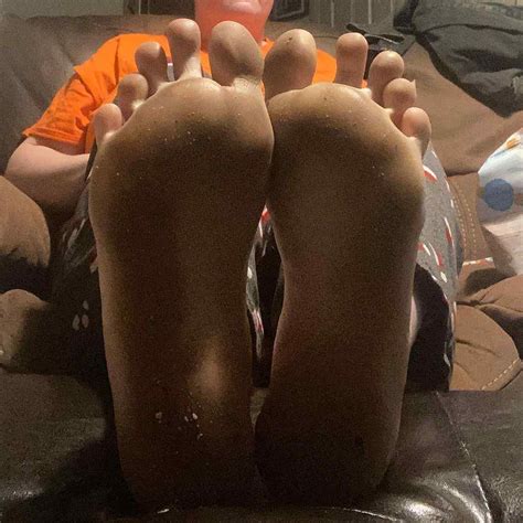 Sierra Larson Bakers Feet