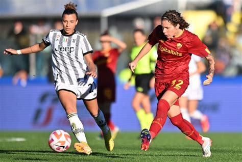 COPPA ITALIA FEMMINILE ALL ARECHI LA FINALE TRA JUVENTUS E ROMA TVOGGI Salerno