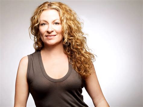15 Unbelievable Facts About Sarah Colonna Facts Net