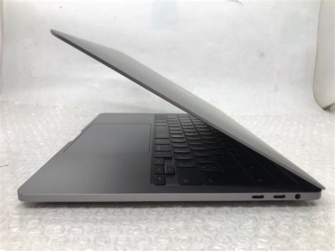 Yahoo!オークション - 【Apple】MacBook Pro 13inch 2020 Four Thunder...