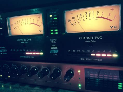 how to use a compressor compression basics learn audio engineering