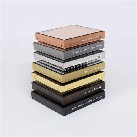 Quadris Rectangular Modern Mirror With A Brass Frame Large For Sale At 1stdibs Bespoke Mirror