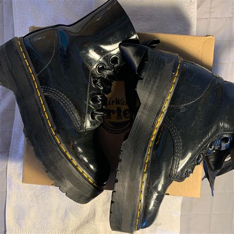 Dr Martens Molly Platform Boots Shoes These Are Depop