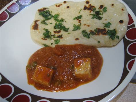 Nitha Kitchen Garlic Naan Recipe How To Make Naan In Oven