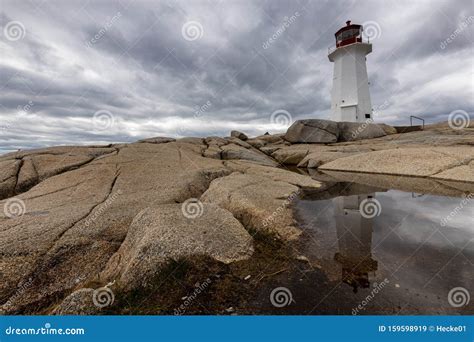 Faro De Peggys Cove Imagen De Archivo Imagen De Agua 159598919
