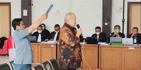 Mantan Gubernur Sumsel Alex Noerdin Divonis Tahun Penjara
