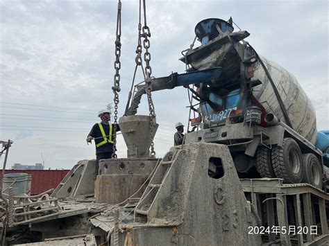 交通部高速公路局第二新建工程分局第二新建工程分局 在建工程 代辦工程 高雄新市鎮1 1、1 2及1 3號道路穿越高速公路工程第