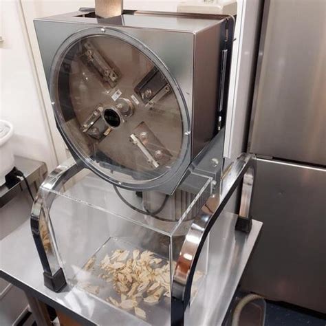 鰹節削り機 鰹節削り器 電動 電気 100v かつお節 大阪府のその他