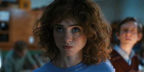 Stranger Things Fans Defend Natalia Dyer After Plastic Surgery Nurse