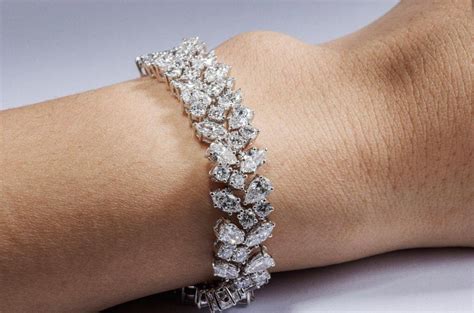 14k White Gold Lab Diamond Bracelet 3881gms Diamonds By George