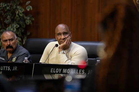 Mayor Butts Says Speedy Inglewood City Council Meetings Are Key To An