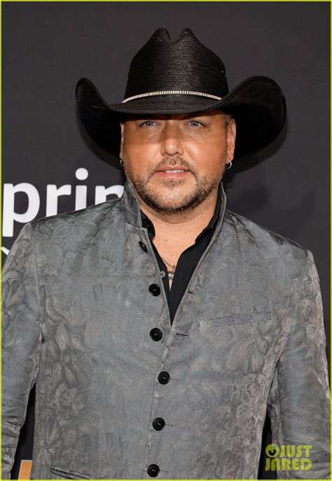 Photo Jason Aldean Brittany Acm Awards 2023 02 Photo 4932107 Just