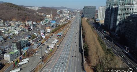 [머니s포토] 민족 대이동 앞둔 서울 톨게이트 풍경