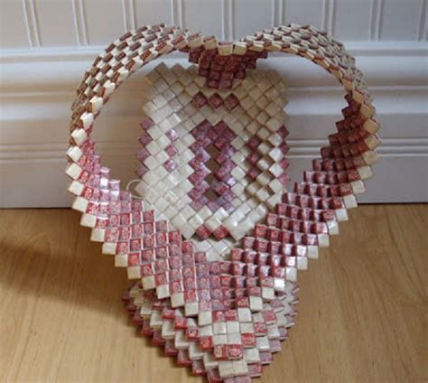 45 Unusual Artwork Made From Cigarette Boxes Hongkiat