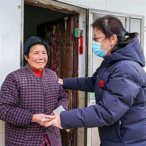 市体育局赴巨村村开展一季度乡村振兴帮促活动行动慰问吉宾