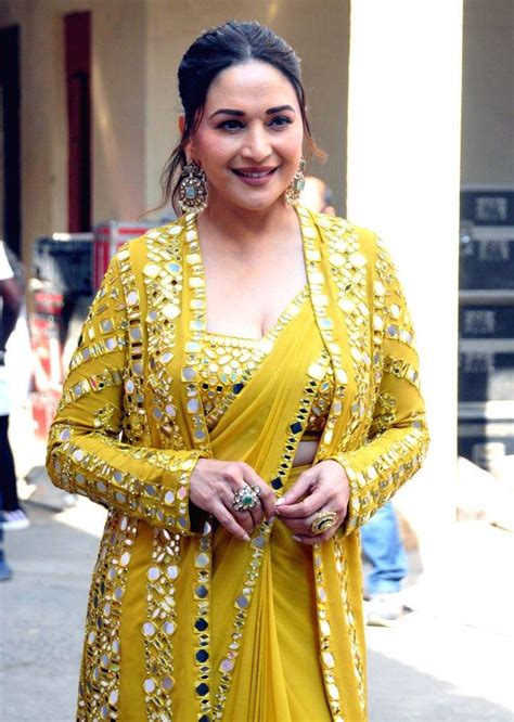 Actress Madhuri Dixit Poses For Photos On The Set Of Dance Deewane Season 4
