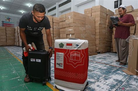 Distribusi Koper Dan Logistik Jemaah Calon Haji 2023 ANTARA News