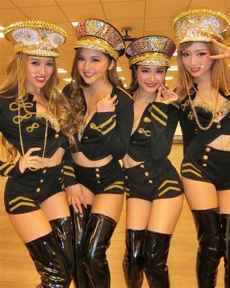 Pin On Ceber Japan Dancers