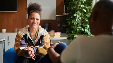 Can Faking A Smile Make You Feel Happier Live Science