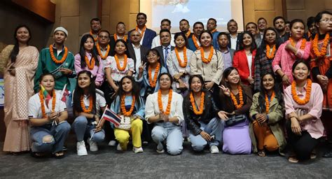 मेरो भ्वाइस युनिभर्स र मेरो डान्स युनिभर्सका प्रतिष्पर्धीलाई एनआरएनएको
