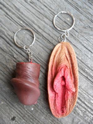 ANTIQUE PAIR OF PENIS VAGINA KEY CHAIN FROM JOGJA Antique Price Guide Details Page
