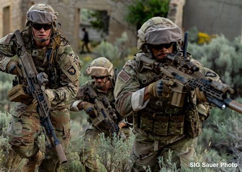 Vfc Based Custom Aks 74u Gbbr Build Popular Airsoft Welcome To The Airsoft World