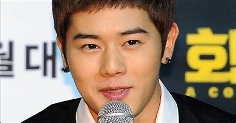 [md포토] 김동준 가수와 배우 둘 다 힘들어~