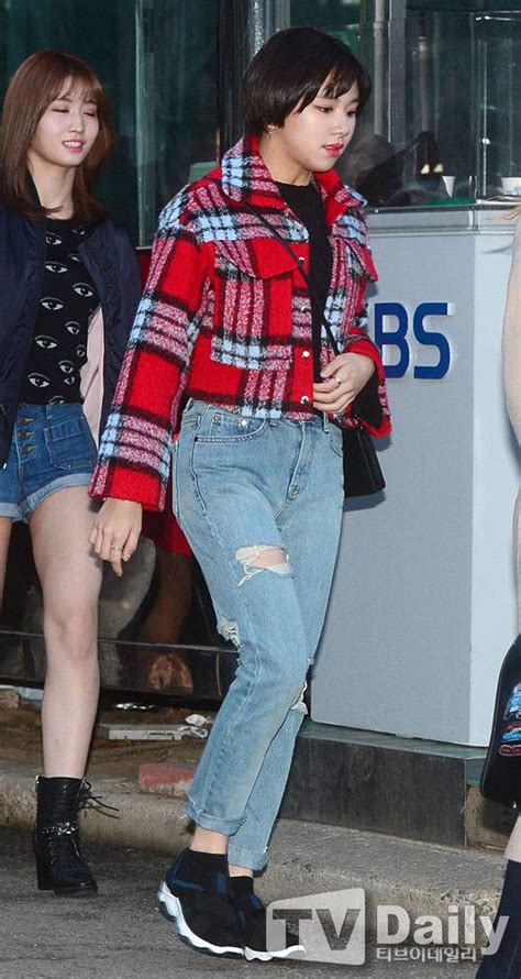 오늘자 트와이스 출근길 인스티즈 Instiz 이슈 카테고리