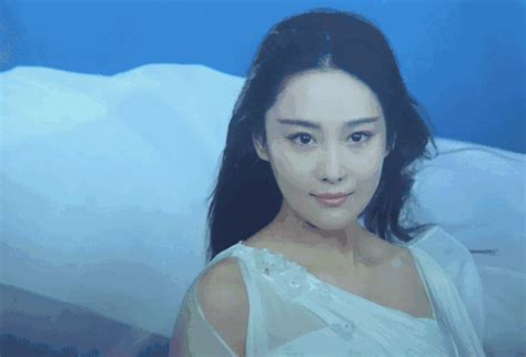 张馨予自曝要嫁给王宝强，金星都听不下去了 360娱乐，你开心就好