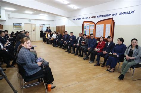 Багшийн хөгжлийг дэмжих цогц хөтөлбөр боловсруулж Засгийн газарт
