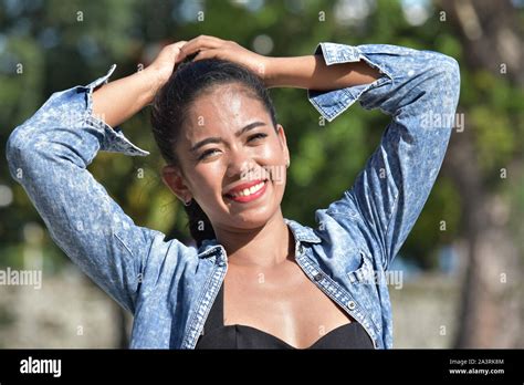 Filipino Filipina Fotos Und Bildmaterial In Hoher Auflösung Alamy