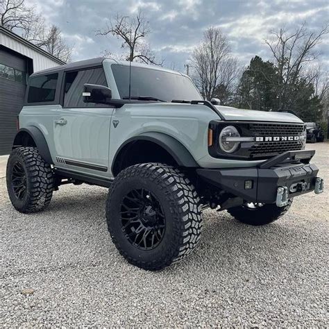 Pin By Alicia Hays On I Want Dream Cars Jeep Dream Cars Bronco Concept