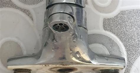 최근 수전 교체를 해야할 일이 생겨서 알아보게 되었는데 답장도 빠르고 친절하게 답변해주셨습니다 여성 기사님께서 전문적으로