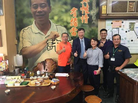 阮綜合醫療社團法人阮綜合醫院 本院梁雲副院長與社區照護團隊 拜訪鳳山區 福誠里 許德發里長 大德里 謝育霖里長