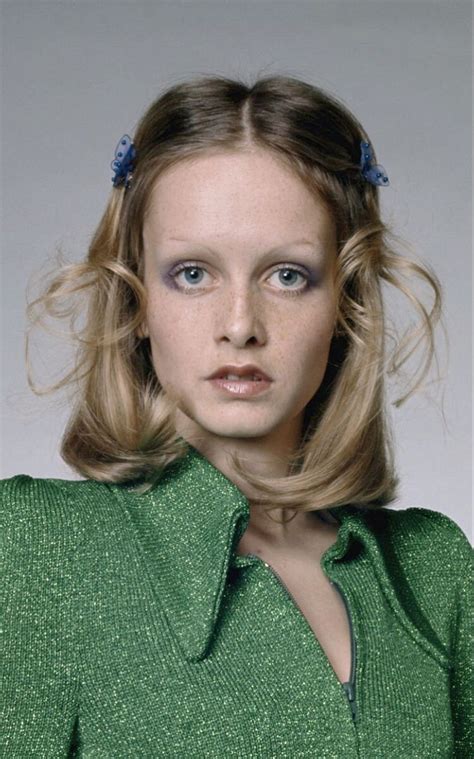 A Celebration Of Twiggy S Most Iconic Hairstyles Of All Time Artofit