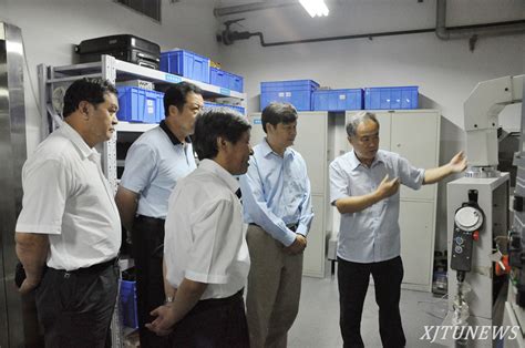 教育部副部长杜占元调研西安交大高端制造装备协同创新中心 西安交通大学新闻网