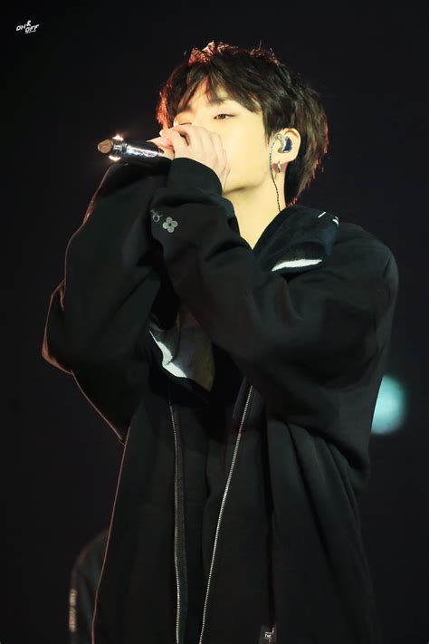 ଘ♡ଓ ੈ 171208 The Wings Tour The Final Jungkook Kim Seokjin Hoseok