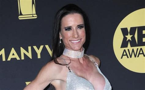 Sofie Marie Net Worth, Lifestyle, Age, Height, Weight, Family, Wiki, Measurements, Biography ...