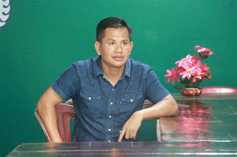 លោកឧត្តមសេនីយ៍ទោ ឈឿន ប៊ុនឆន ចុះសួរសុខទុក្ខ និងនាំយកថវិការជូន មន្រ្តីប៉ុស្តិ៍នគរបាលរដ្ឋបាលកោះសំពៅ