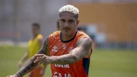 Paolo Guerrero Arquero De César Vallejo Carlos Grados Envió Fuerte Mensaje Está Muy