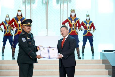 Ерөнхийлөгч Х Баттулга цэргийн дээд цол хүртээлээ