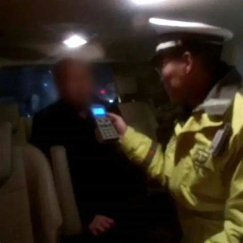 屡教不改！涪陵一男子实习期酒驾被吊销驾照 两个月后二次酒驾再被查获何某某进行处罚