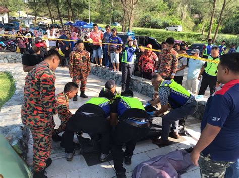 Dua Beradik Lemas Ibu Emak Saudara Cedera Mandi Pantai Utusan Malaysia