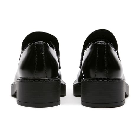 프라다 여성 삼각로고 브러시드 블랙 로퍼 1d246m Uls F0002prada