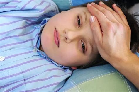 10歲小男孩查出胃癌離世 醫生得知原因 怒斥家長：不配做父母 ＊ 阿波羅新聞網